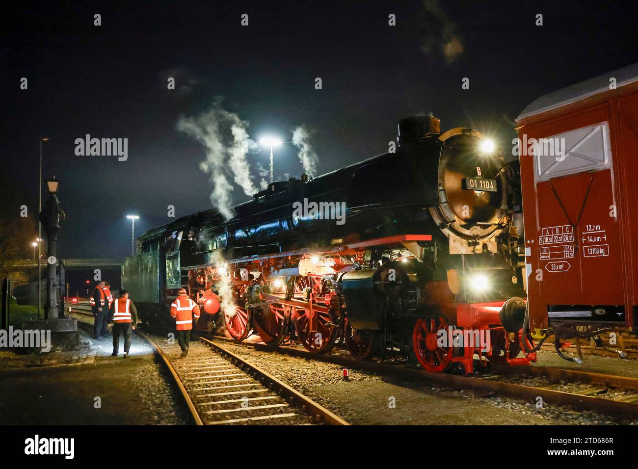 16 December 2023, Bavaria, Neuenmarkt: A restored and operational steam ...