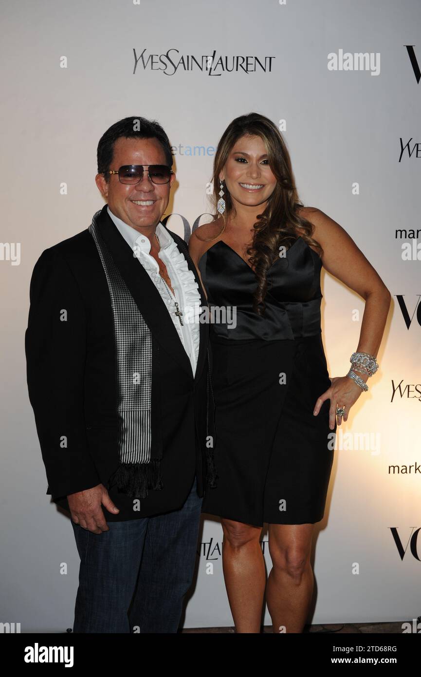 MIAMI BEACH, FL - DECEMBER 04: James ÒJRÓ Ridinger, Loren Ridinger ...