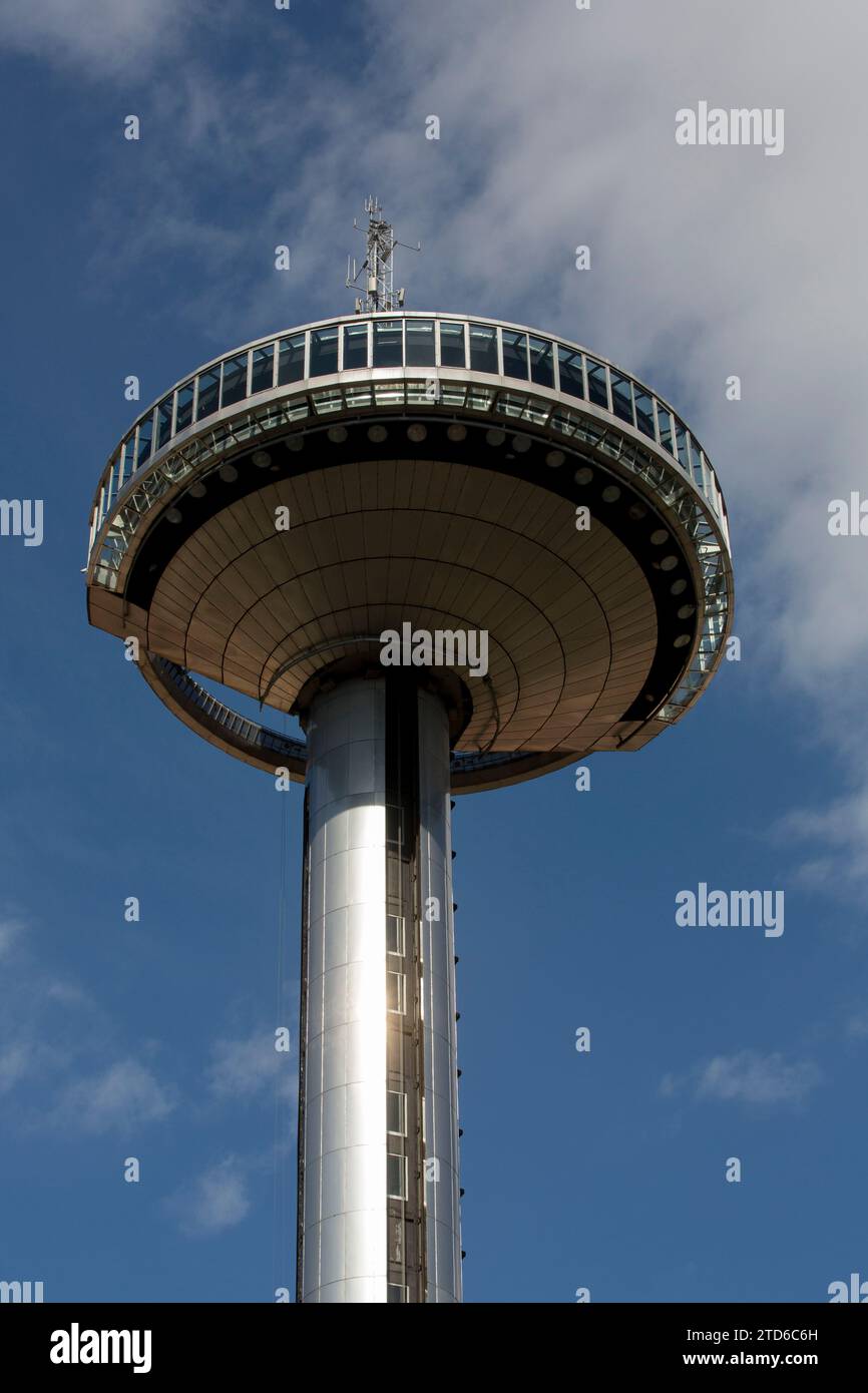 Madrid, 02/13/2015. Report from the Moncloa Lighthouse. Photo: Ignacio ...