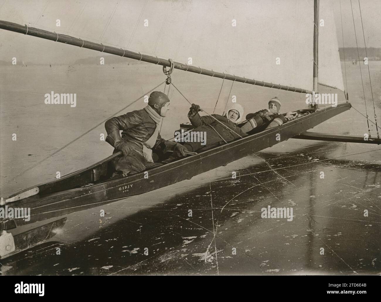 Berlin, January 1924. Winter sports. Ice sailing on Lake Wann. Credit ...