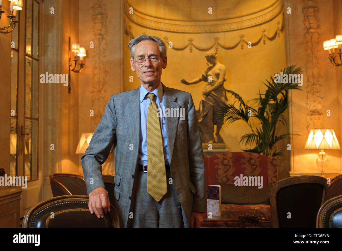 John elliott historian hi-res stock photography and images - Alamy