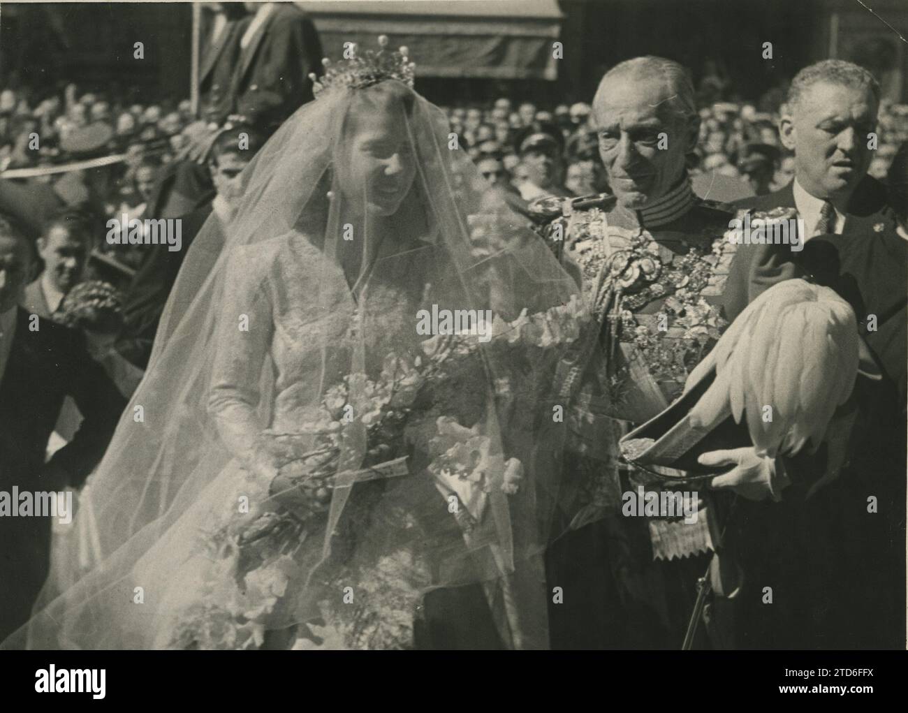 Seville, 10/12/1947. Wedding of María Rosario Cayetana Fitz James ...