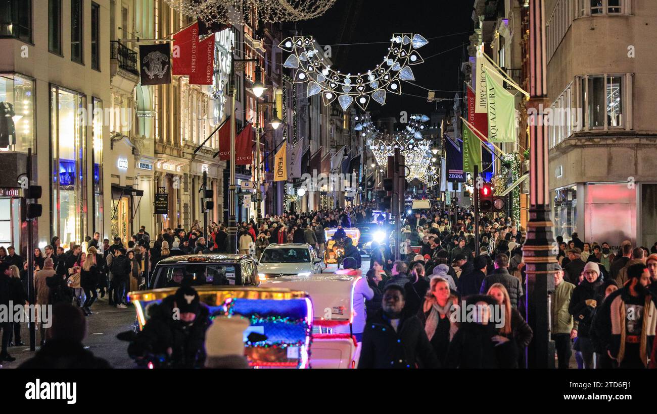 Bond street window displays hi-res stock photography and images - Alamy