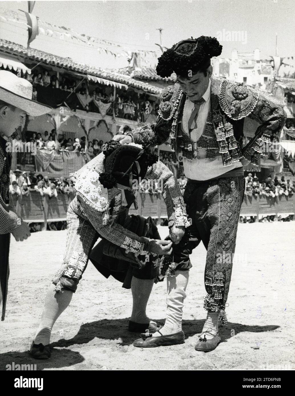 Mario moreno cantinflas hi-res stock photography and images - Alamy