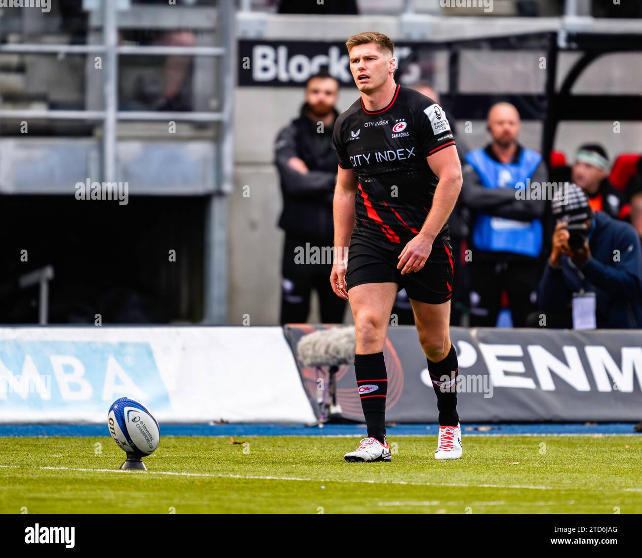 LONDON, UNITED KINGDOM. 16th, Dec 2023. Owen Farrell of Saracens (Capt ...
