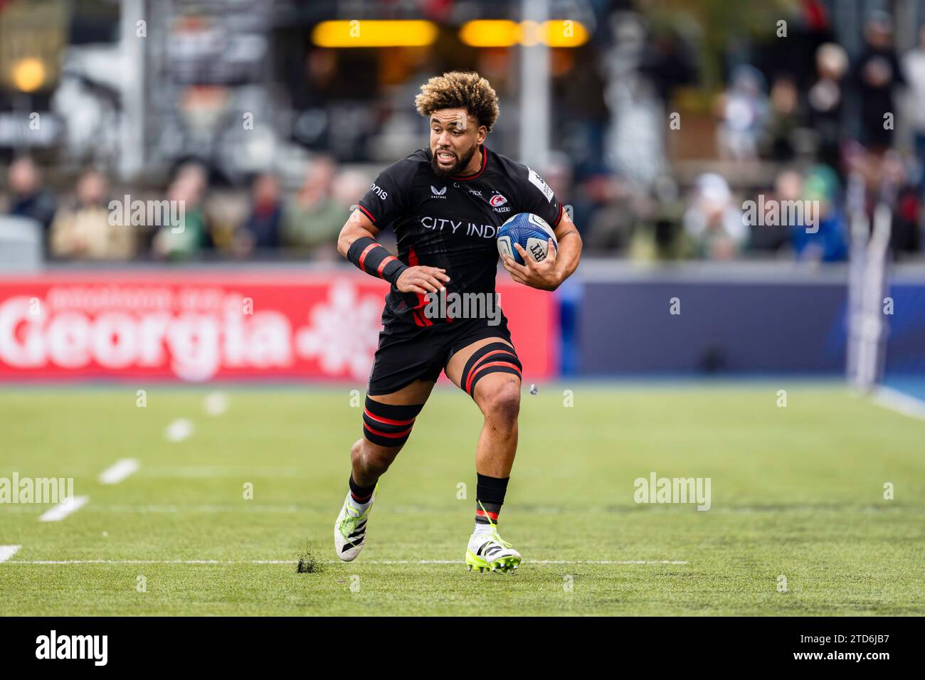 LONDON, UNITED KINGDOM. 16th, Dec 2023. Andy Christie of Saracens in ...