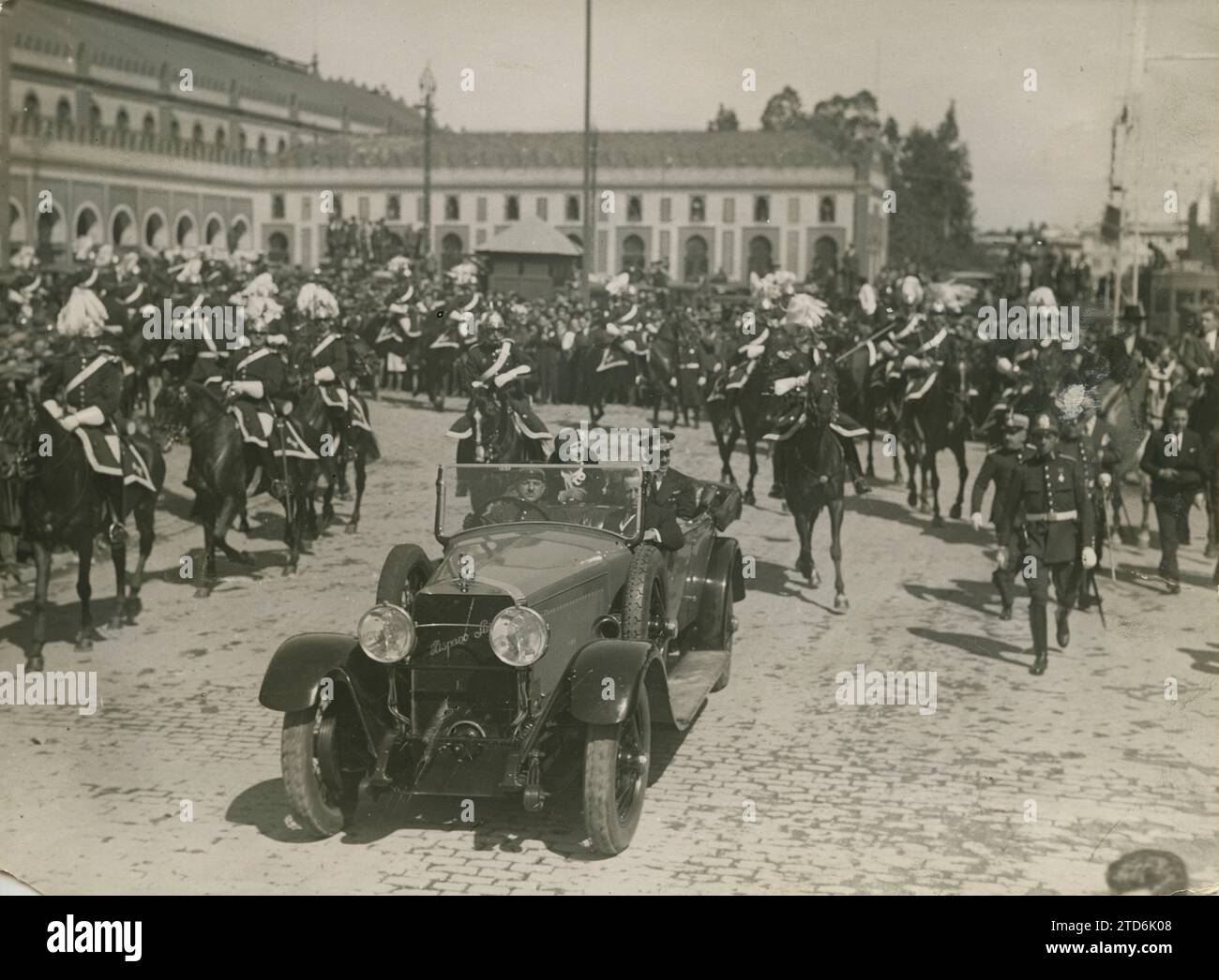 Seville, 1929. Don Alfonso XIII and Doña Victoria Eugenia leaving the ...