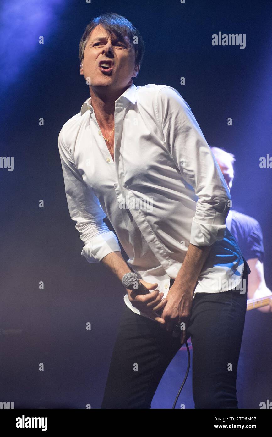 London, UK. 16 Dec 2023. Lead singer Brett Anderson of English rock ...