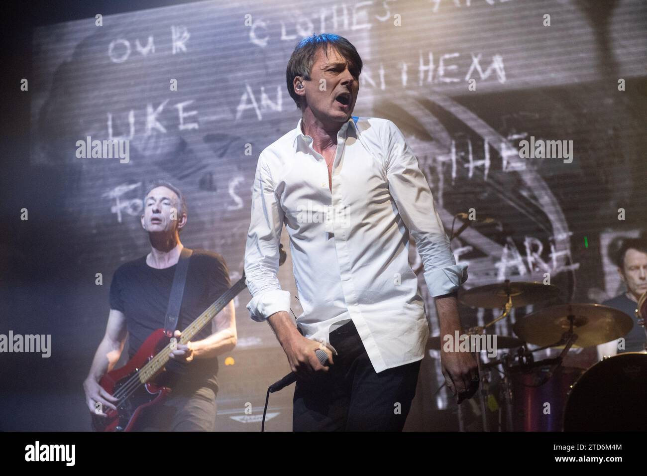 London, UK. 16 Dec 2023. Lead singer Brett Anderson of English rock ...