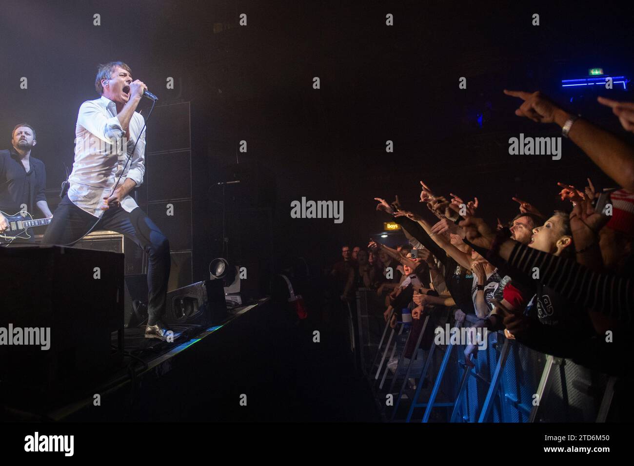 London, UK. 16 Dec 2023. Lead singer Brett Anderson of English rock ...