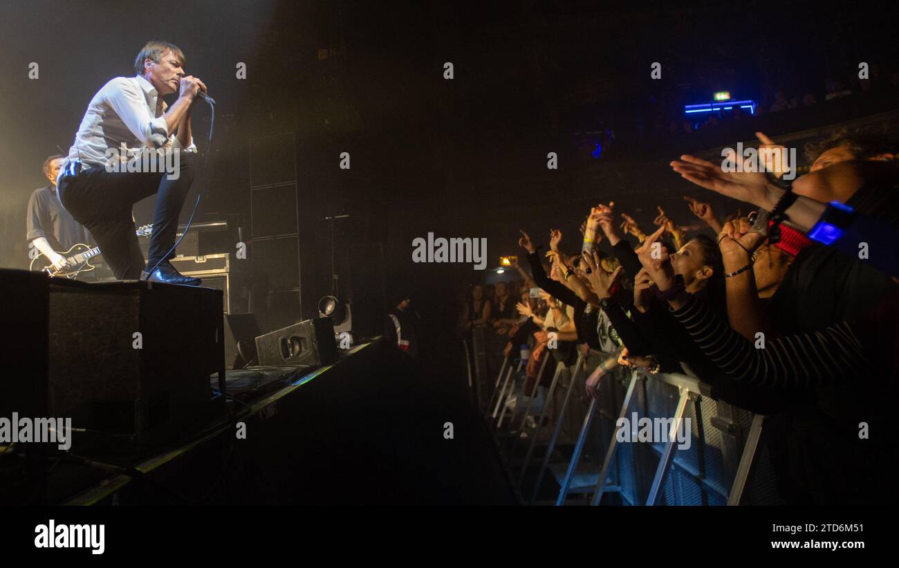 London, UK. 16 Dec 2023. Lead singer Brett Anderson of English rock ...