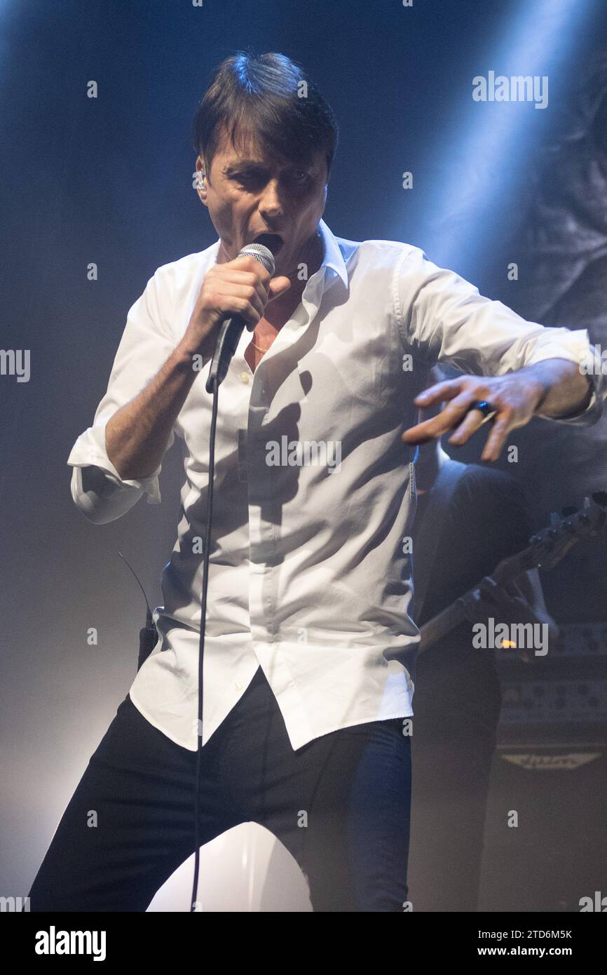 London, UK. 16 Dec 2023. Lead singer Brett Anderson of English rock ...
