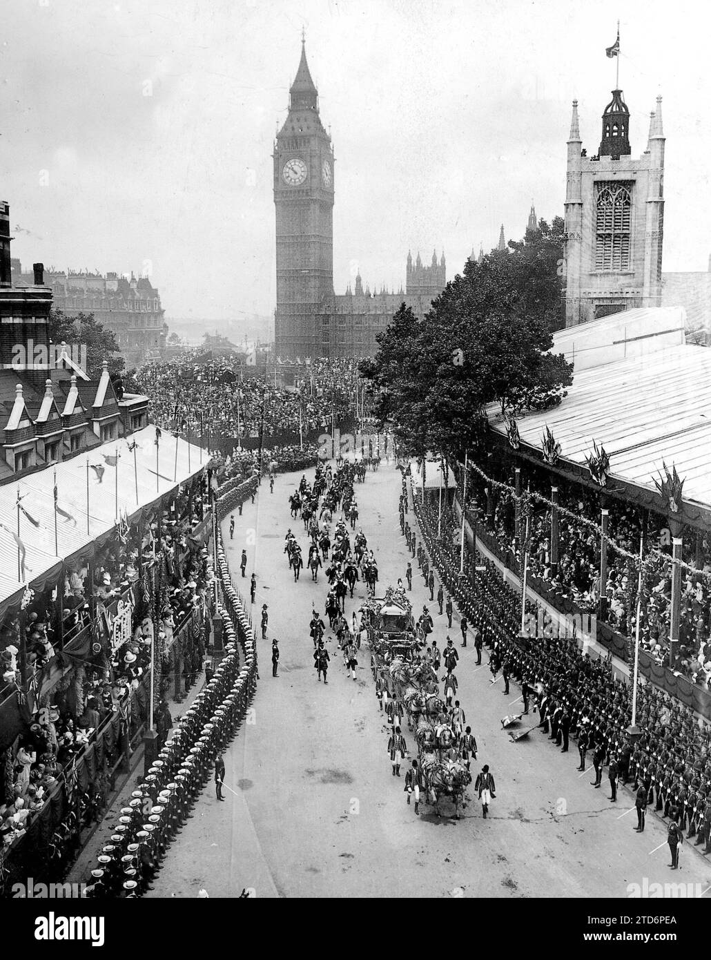 05/31/1911. The coronation of the King of England. The carriage leading ...