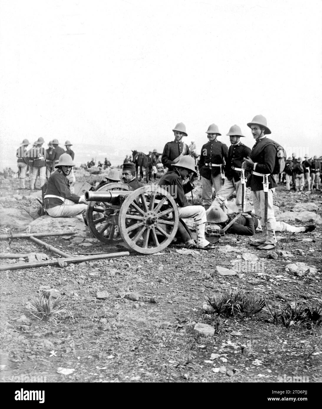 31 guns Black and White Stock Photos & Images - Alamy