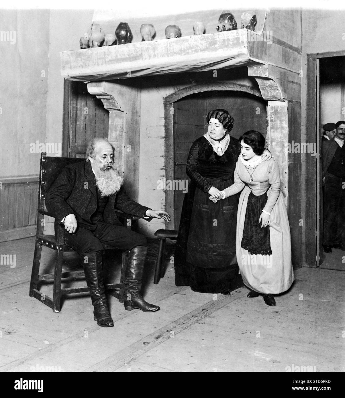 12/20/1910. Last night's premiere at the Spanish theater. A scene from ...