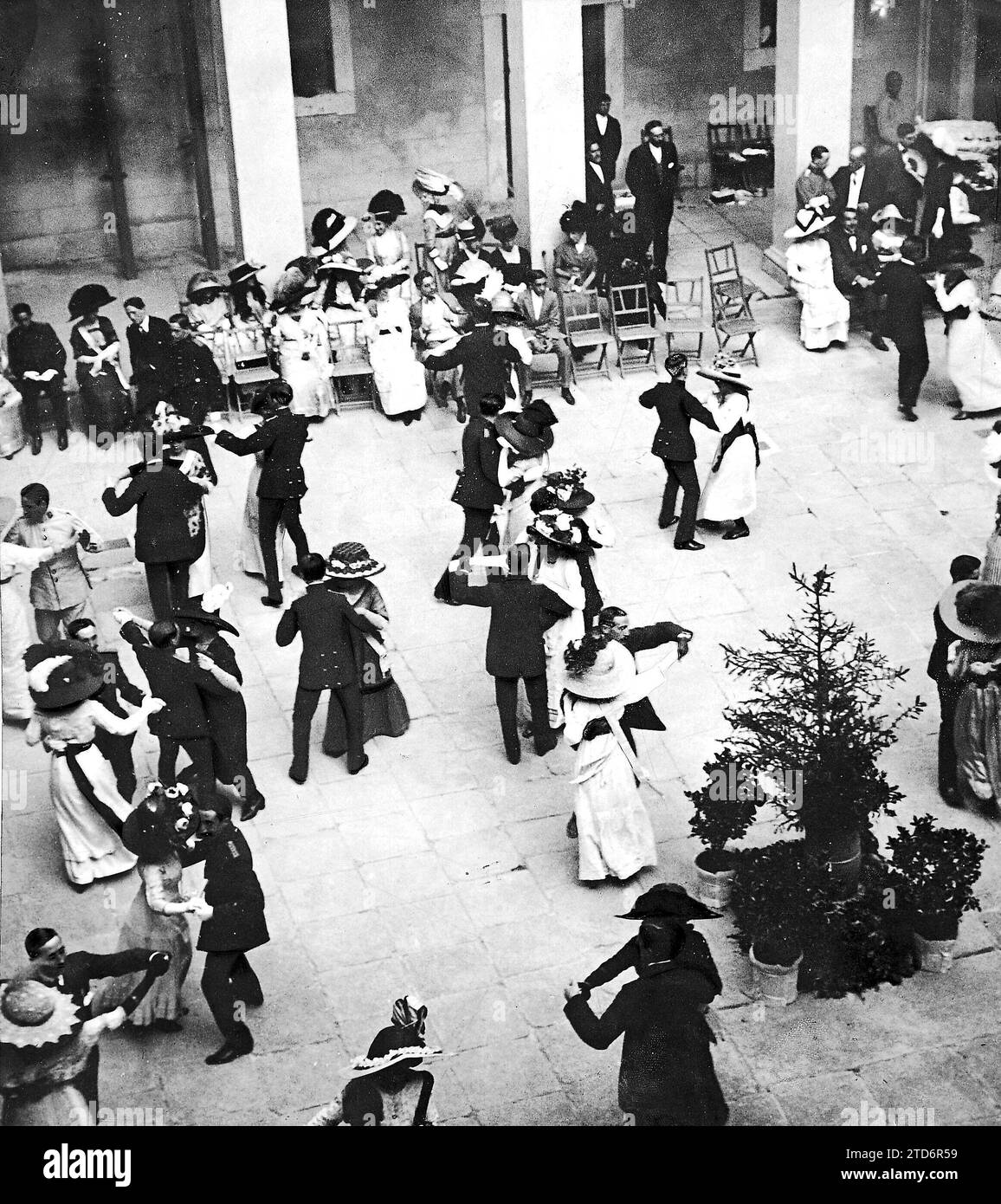 08 15 1911 hi-res stock photography and images - Alamy