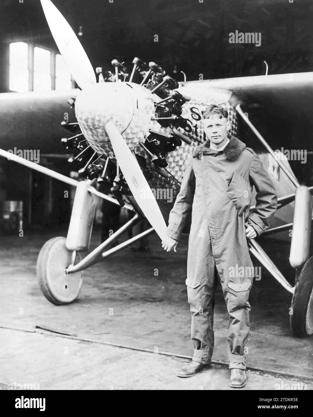 12/31/1926. The American pilot Charles A. Lindbergh with his plane "the ...