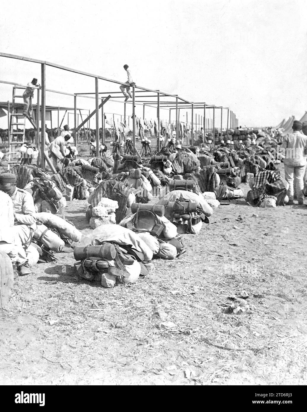 08/01/1909. Spanish Camps in Melilla. Installation of the Husares de la ...