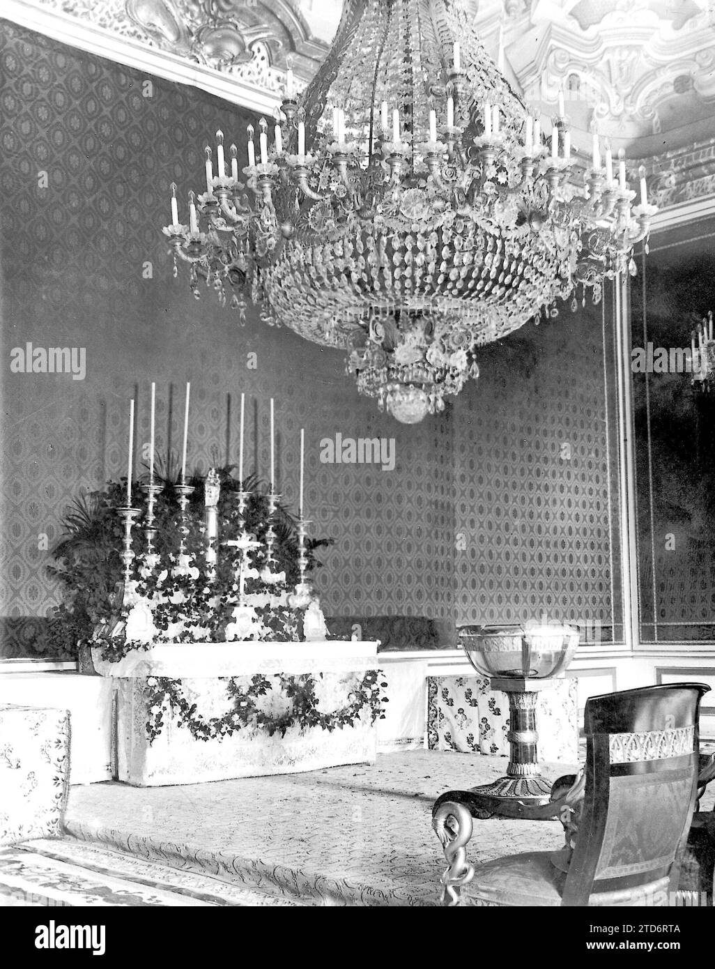 05/31/1909. The farm. From the baptism of Infanta Beatriz. The throne ...