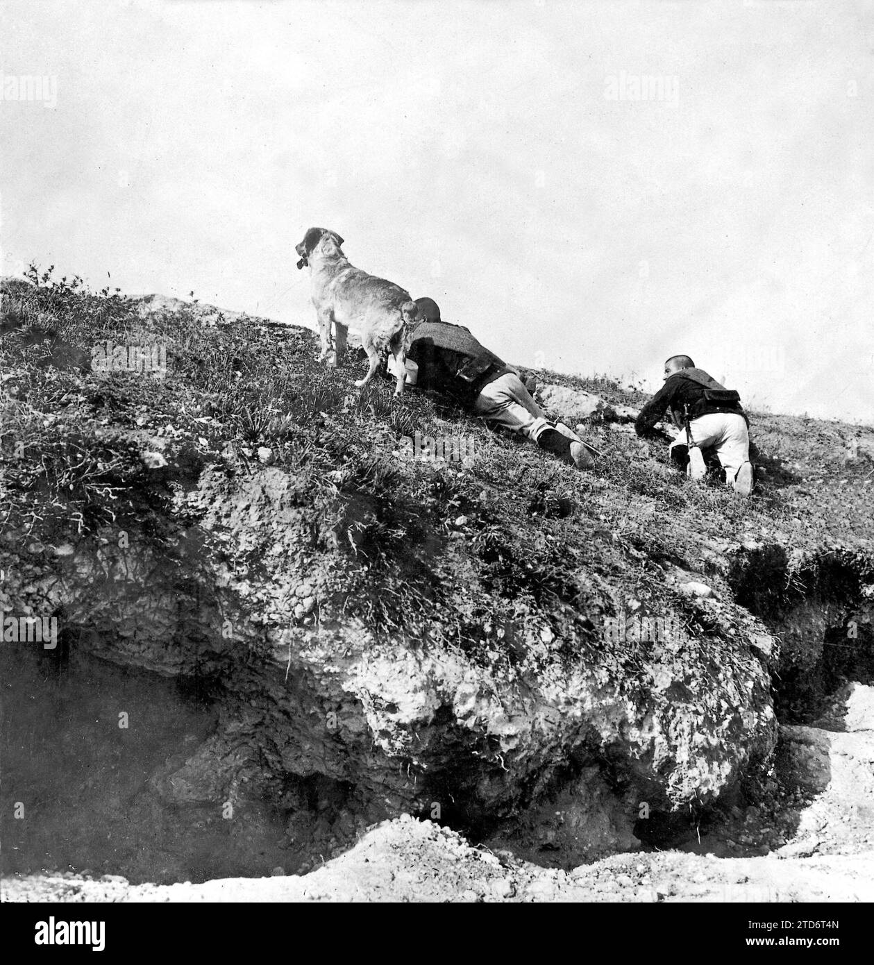 07/23/1909. War Scenes. To the Discovered. A couple of Scout Soldiers ...