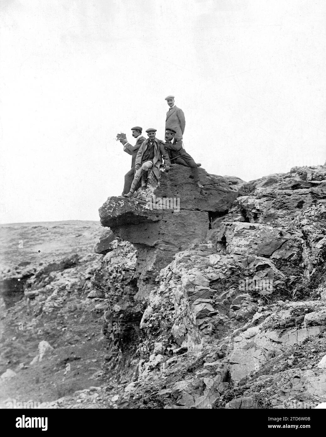 Hundred of meters Black and White Stock Photos & Images - Alamy