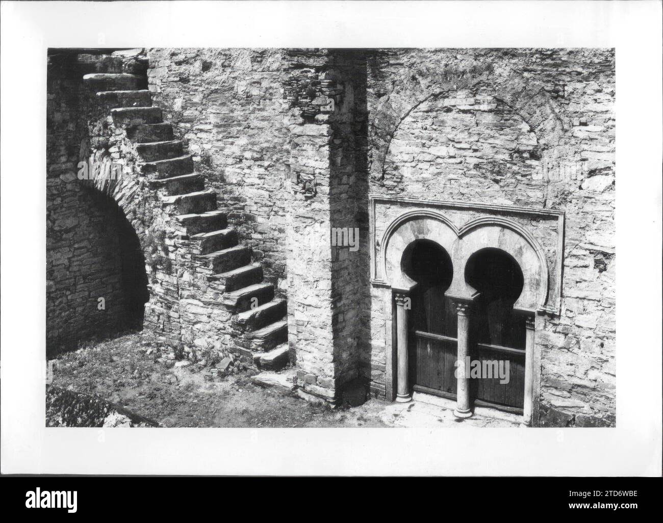 Mozarabic art hi-res stock photography and images - Alamy