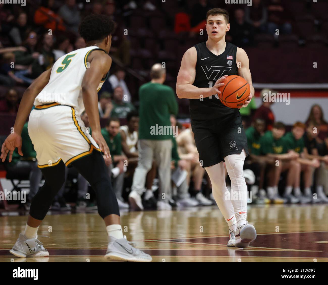 Atlantic 10 conference mens basketball hi-res stock photography and ...