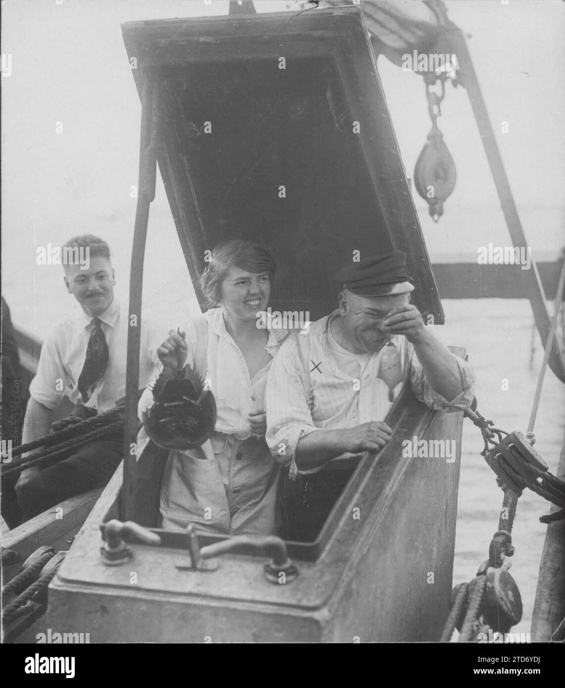07/31/1919. A visit to the bottom of the Sea. The American captain ...