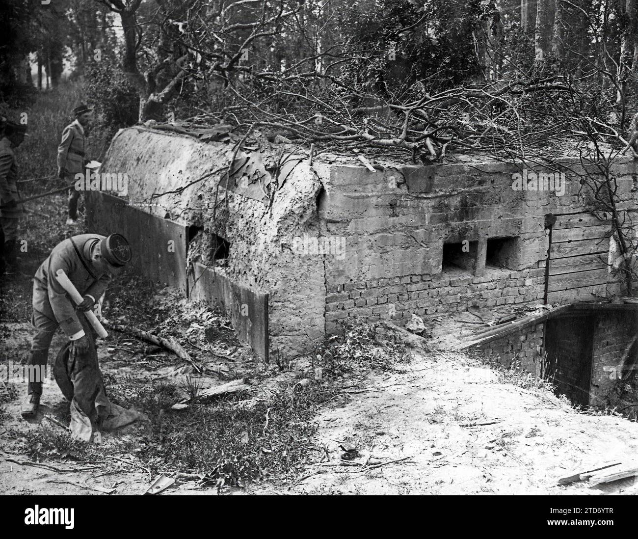 Reinforced concrete shelters hi-res stock photography and images - Alamy