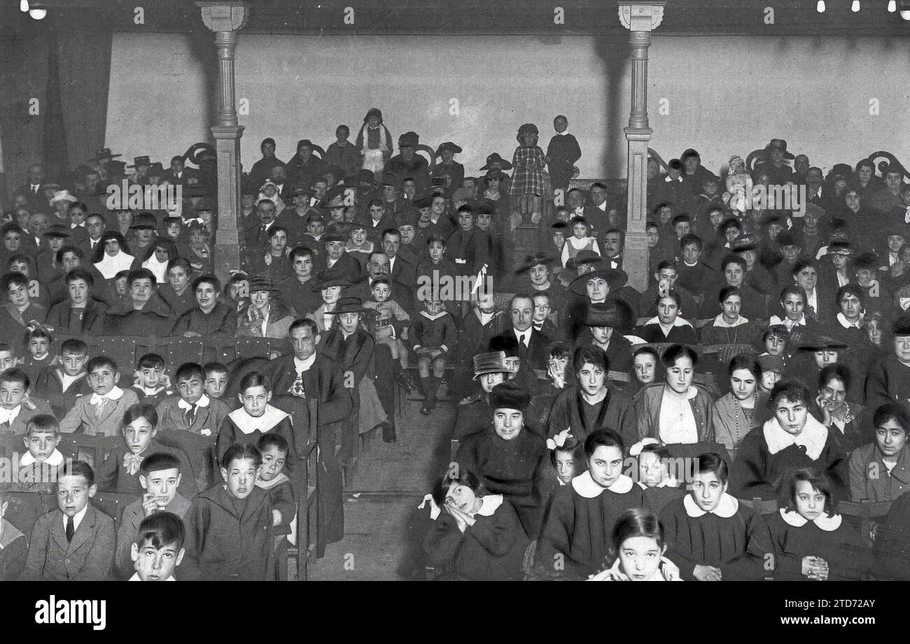 Sacred appearance Black and White Stock Photos & Images - Alamy