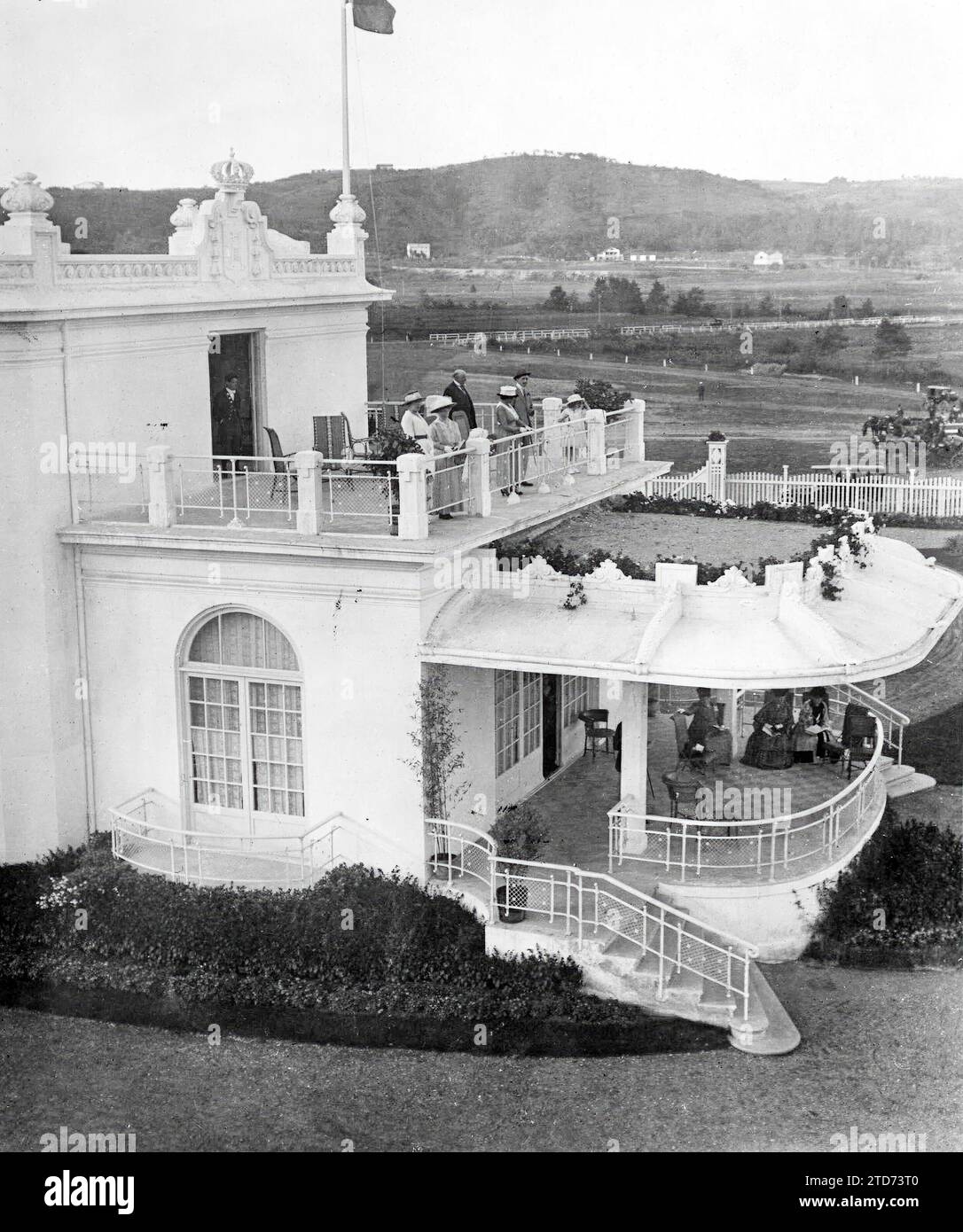 09/01/1916. The Kings in San Sebastian. The Royal family, on the ...
