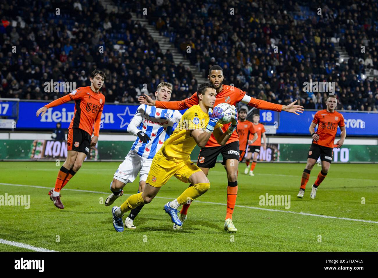 HEERENVEEN - (m) FC Volendam goalkeeper Mio Backhaus during the Dutch ...