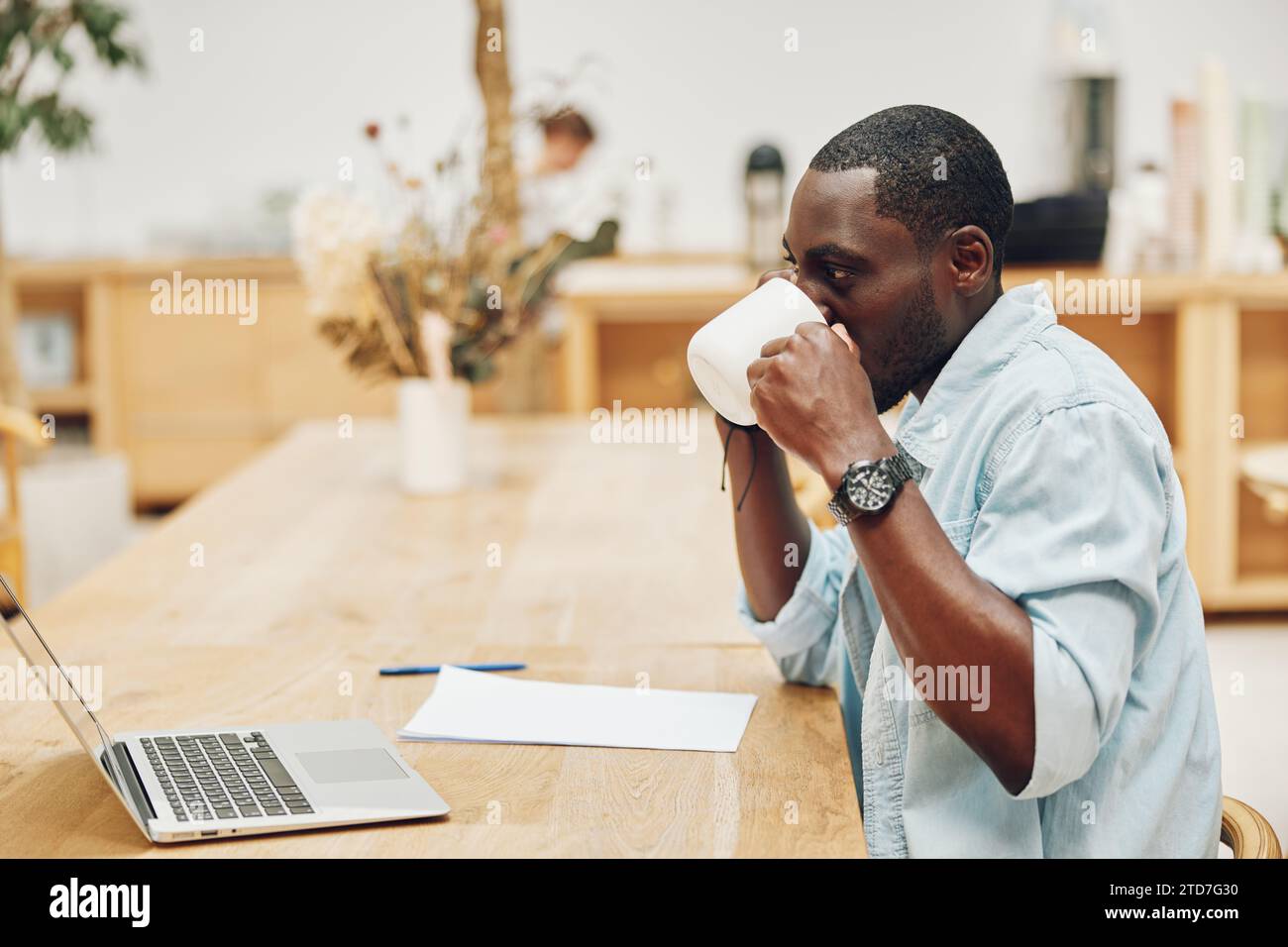 Man desk office computer job person business businessman adult african ...