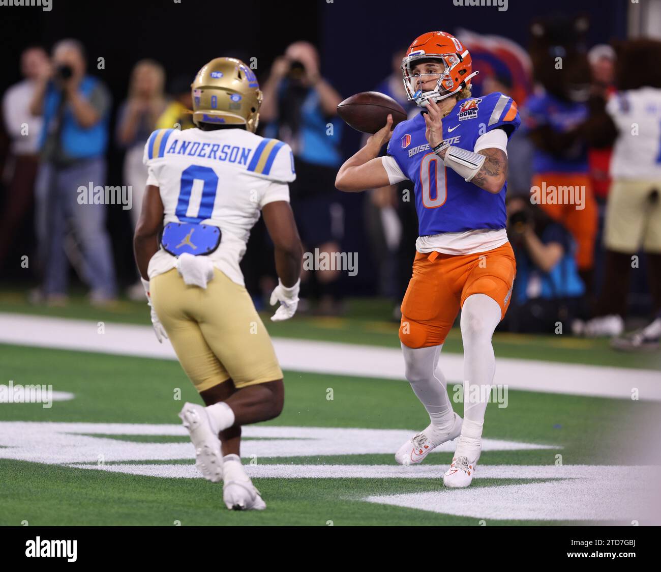 December 16, 2023, Los Angeles, California, USA: Boise State ...
