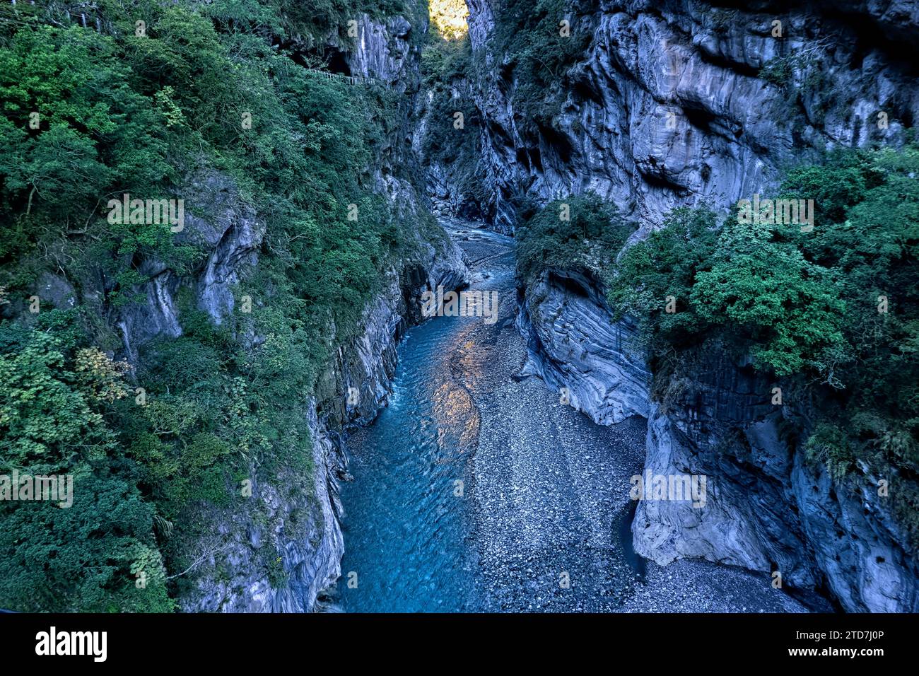 Liwu River running through Taroko Gorge, Taroko National Park, Taiwan ...