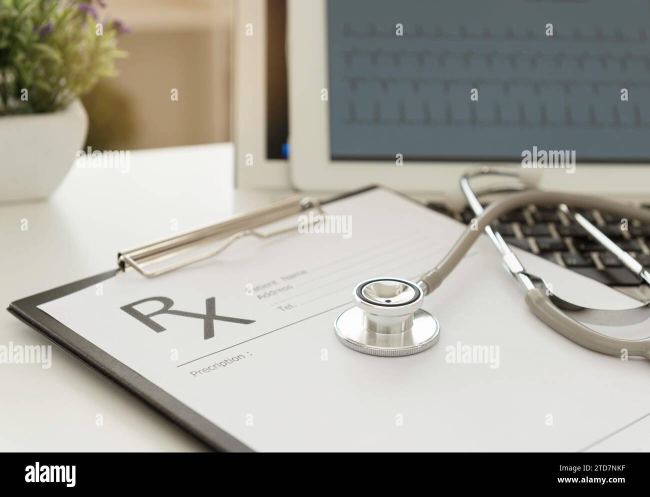 RX document prescription on desk of specialty doctor cardiology Stock ...
