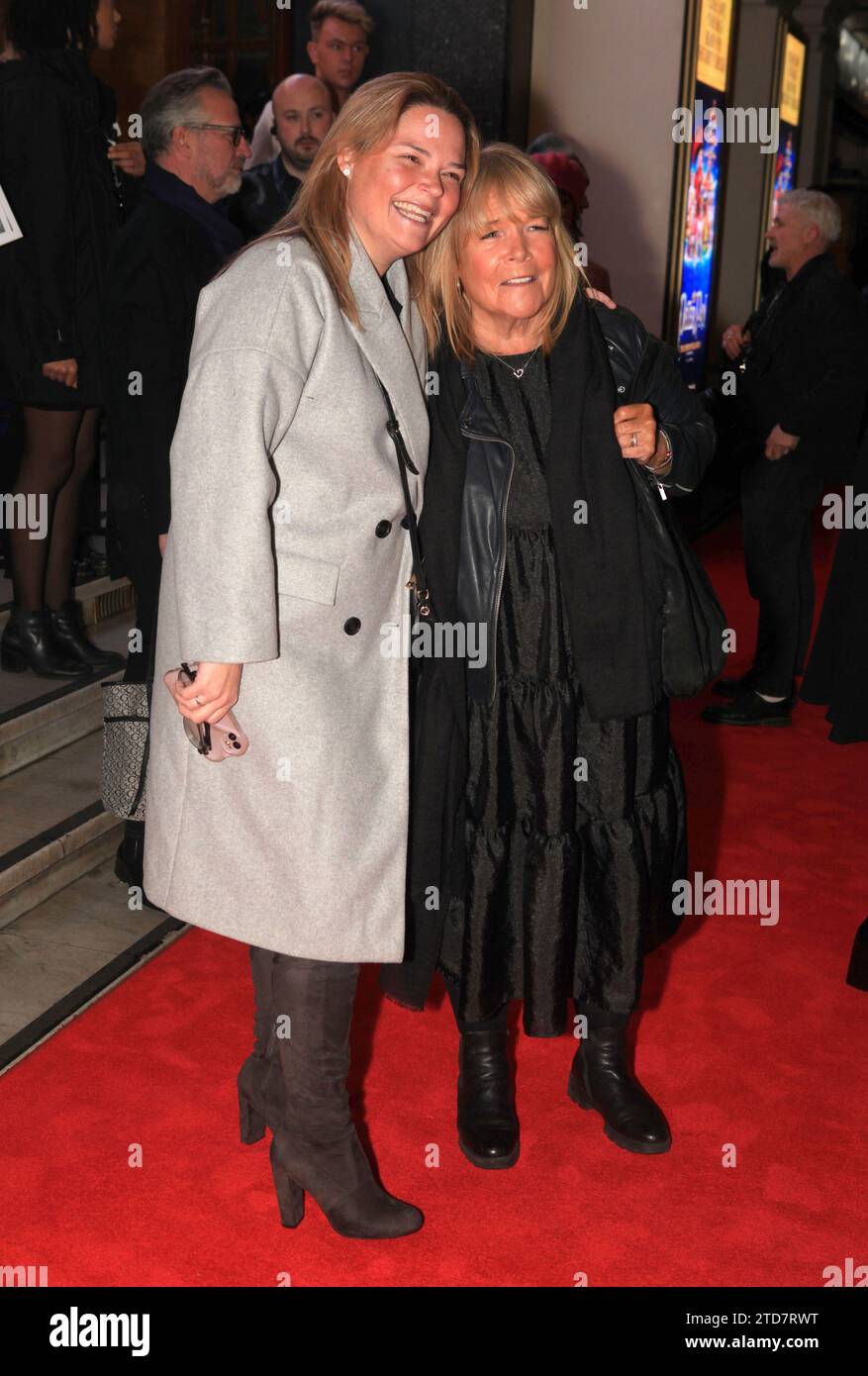London, UK. Lauren Amy Robson and Linda Robson at the Peter Pan press ...