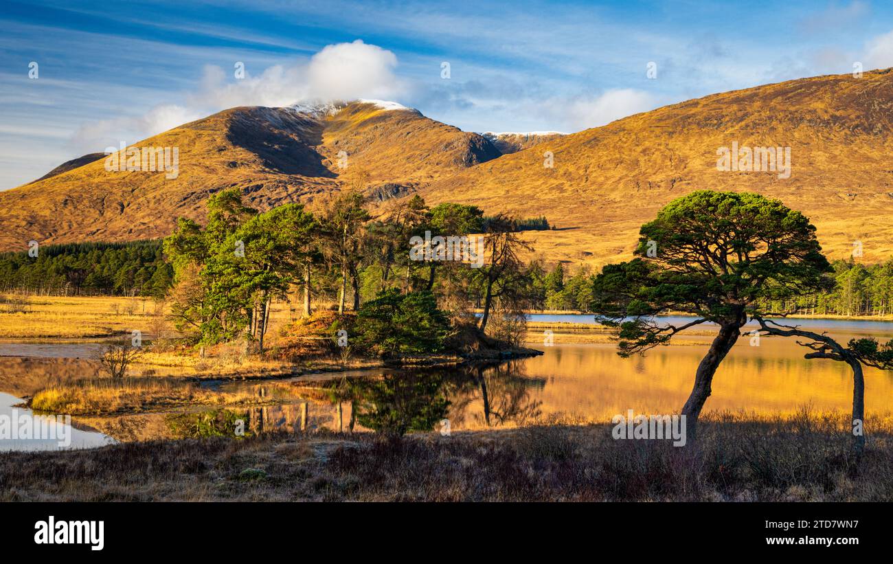 Scotland loch lake reflections clouds hi-res stock photography and ...