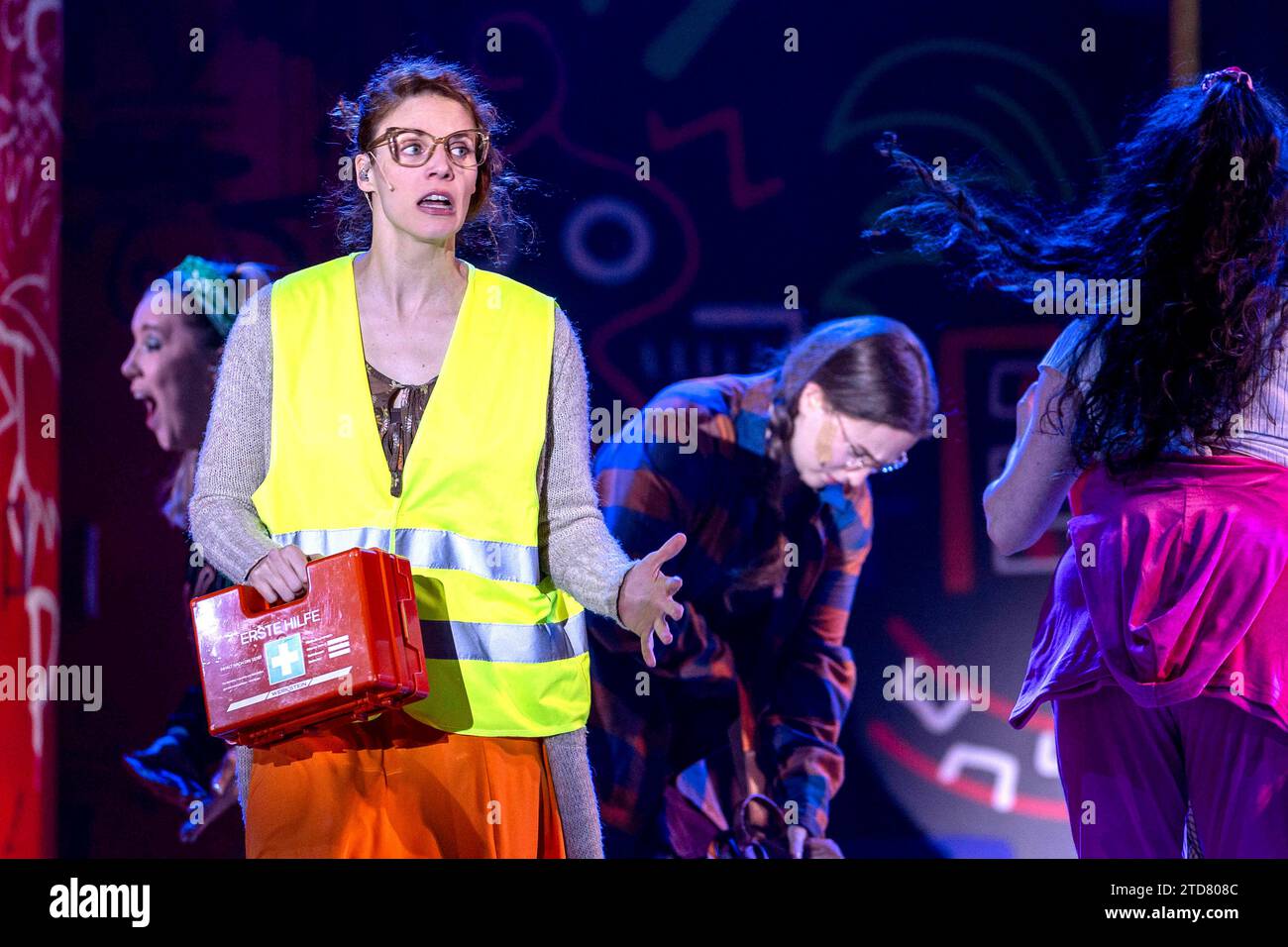 Veronika Hörmann live im Musical Fack Ju Göhte - Das Musical in der ...
