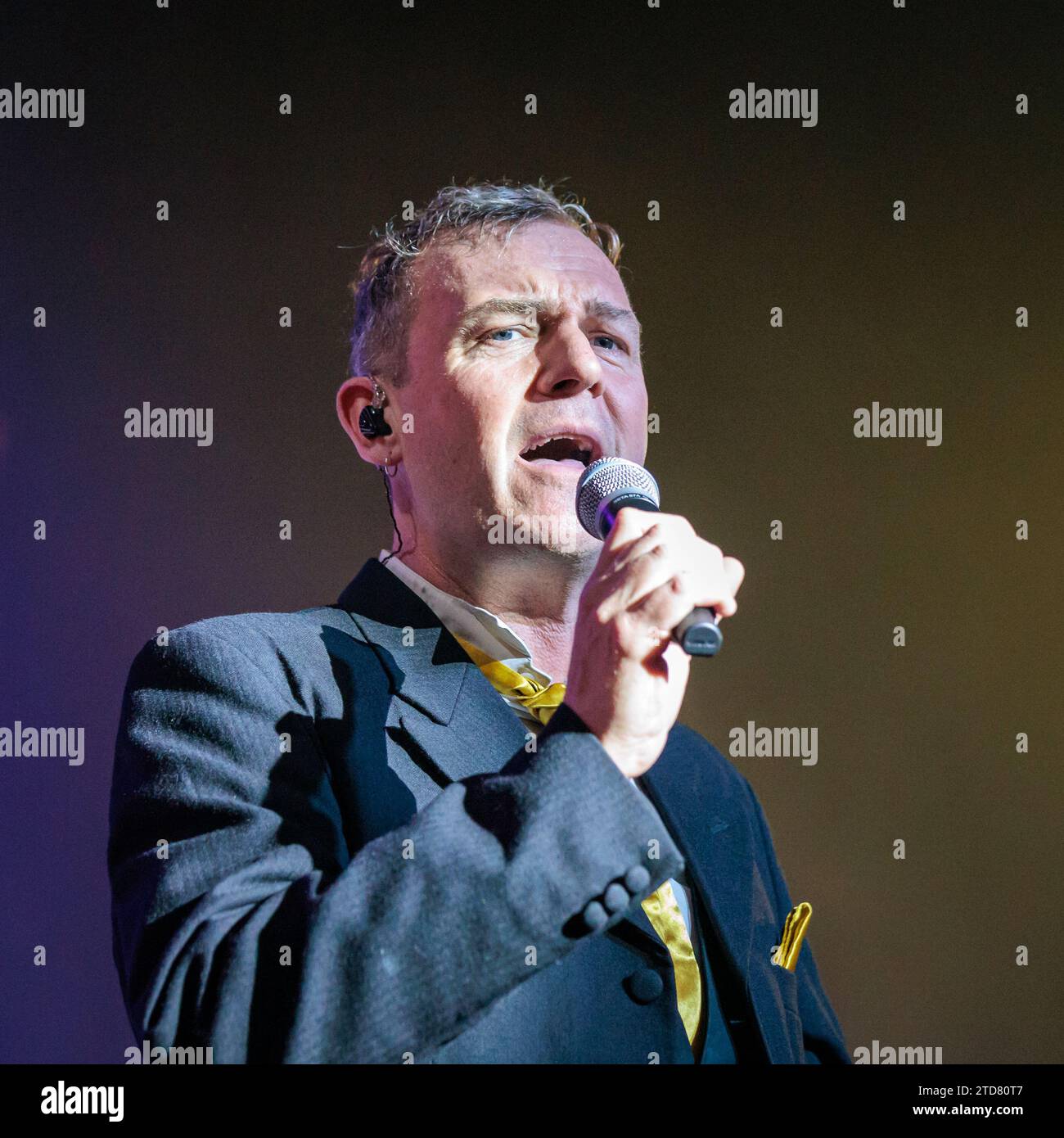 Jason Ashton Singer Stock Photo - Alamy