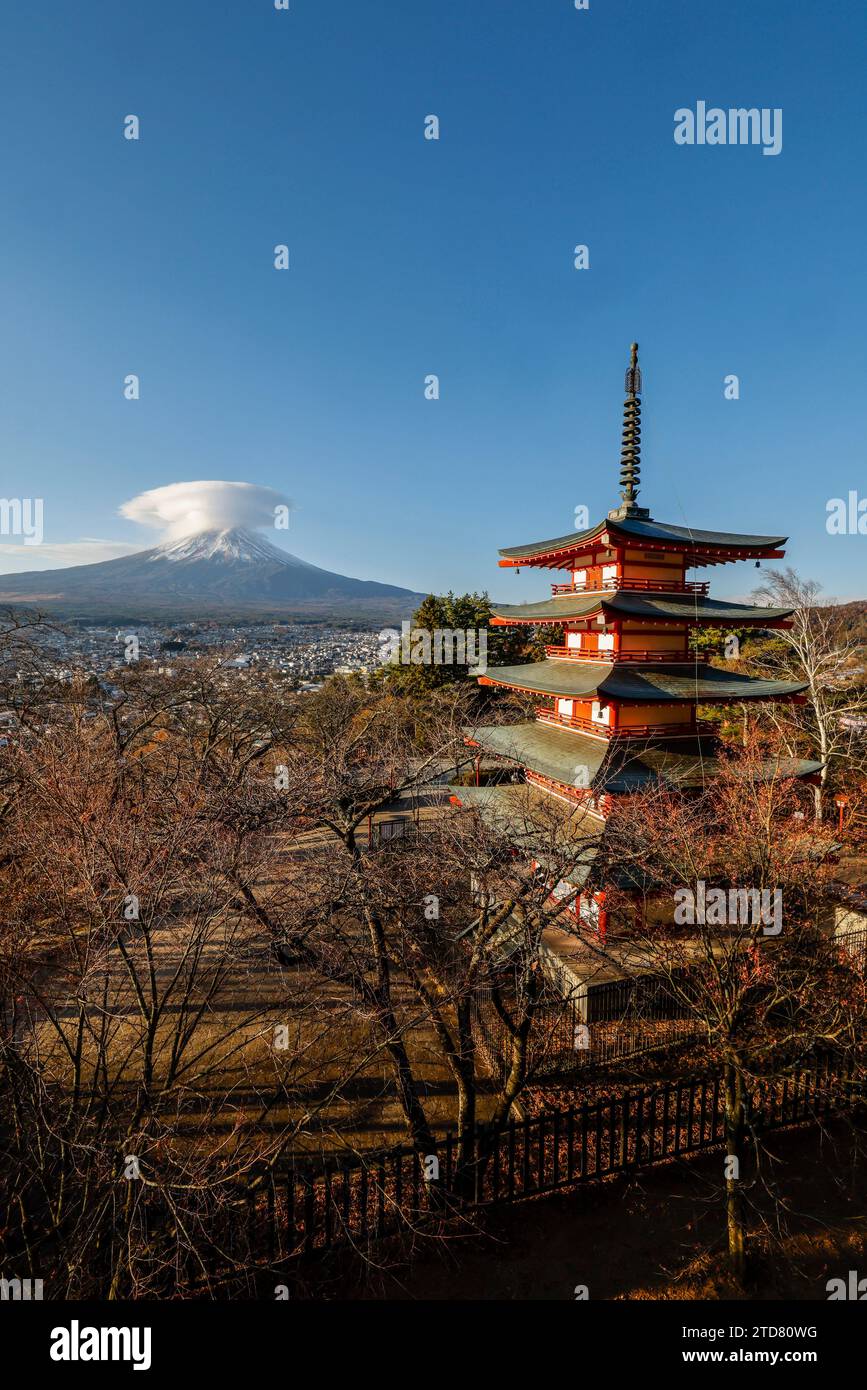 Fujiyoshida chureito pagoda hi-res stock photography and images - Alamy