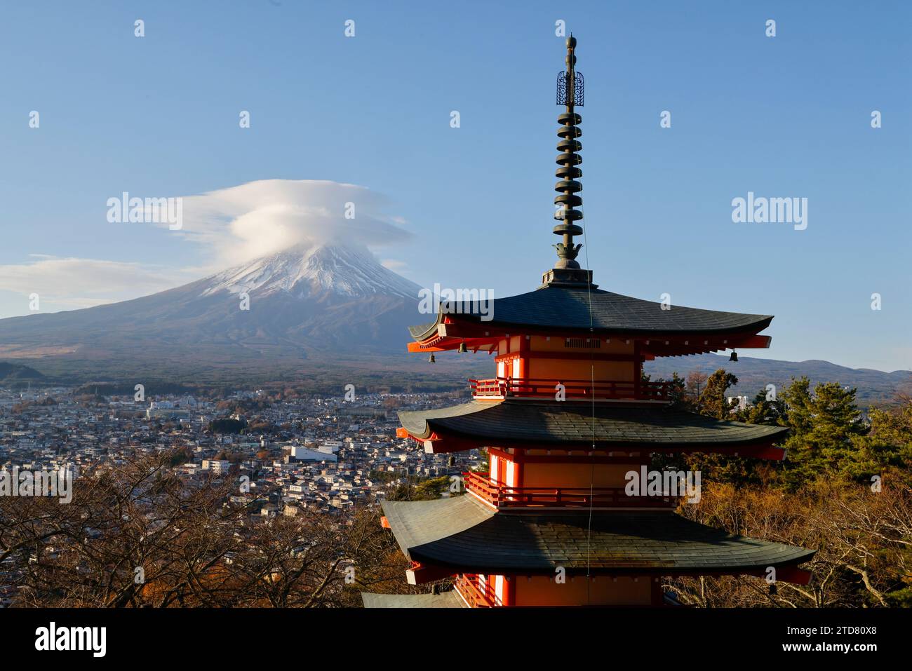 Fujiyoshida japan chureito pagoda hi-res stock photography and images - Alamy