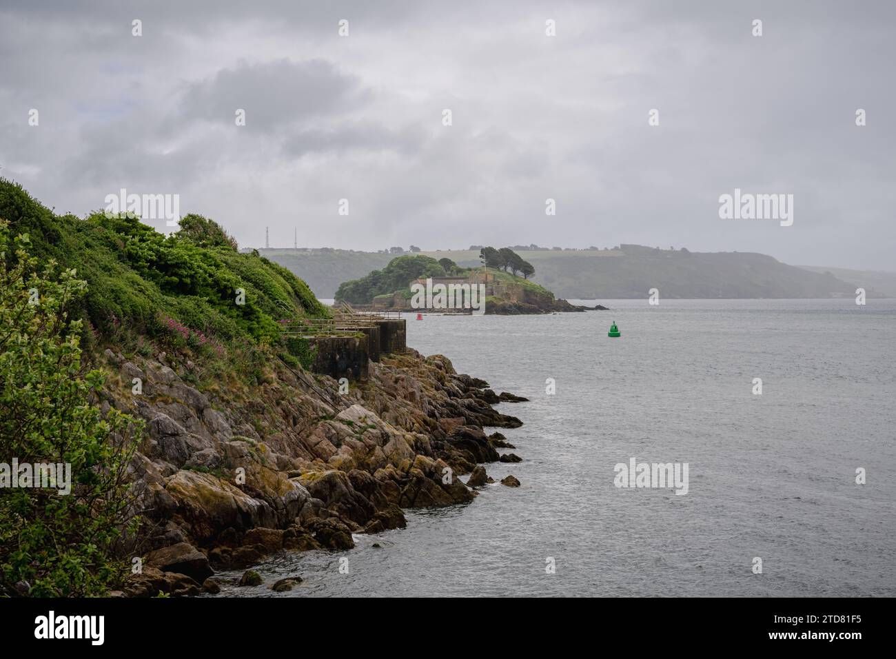 Firestone Bay and Drake's Island in Plymouth, Devon, England, UK Stock ...