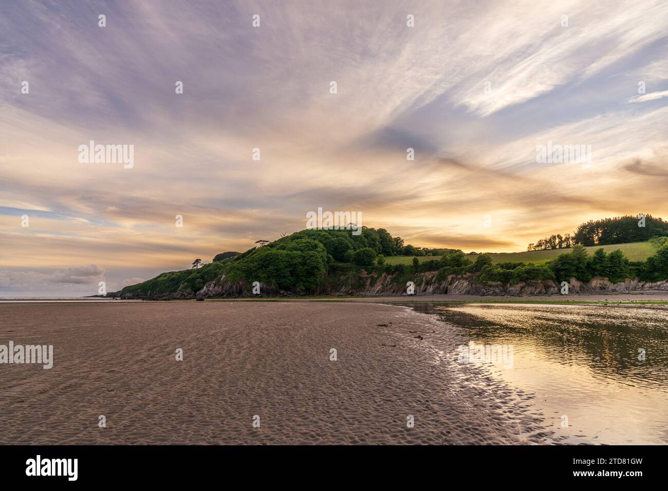 Wonwell Beach and low tide on the River Erme near Mothecombe, Devon ...