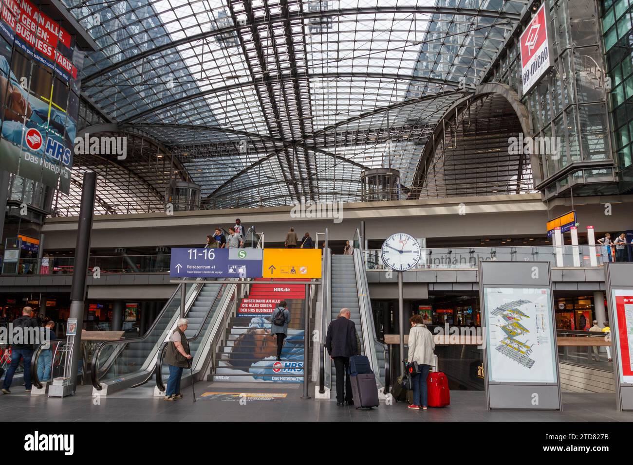 Hauptbahnhof Berlin, 2015 Stock Photo - Alamy