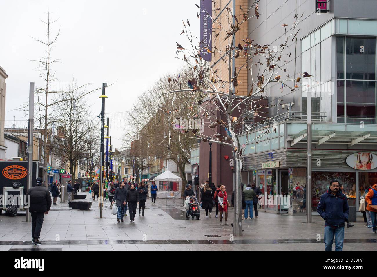 Slough, Berkshire, UK. 16th December, 2023. People were out doing their ...