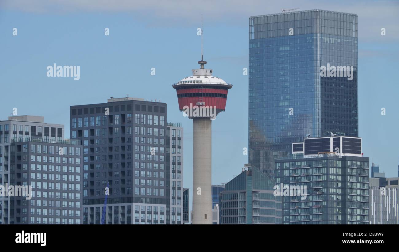 Calgary skyline hi-res stock photography and images - Alamy