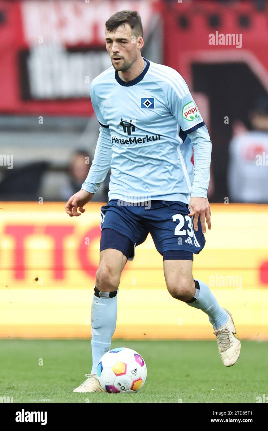 Nuremberg, Germany. 16th Dec, 2023. Soccer: Bundesliga 2, 1. FC ...