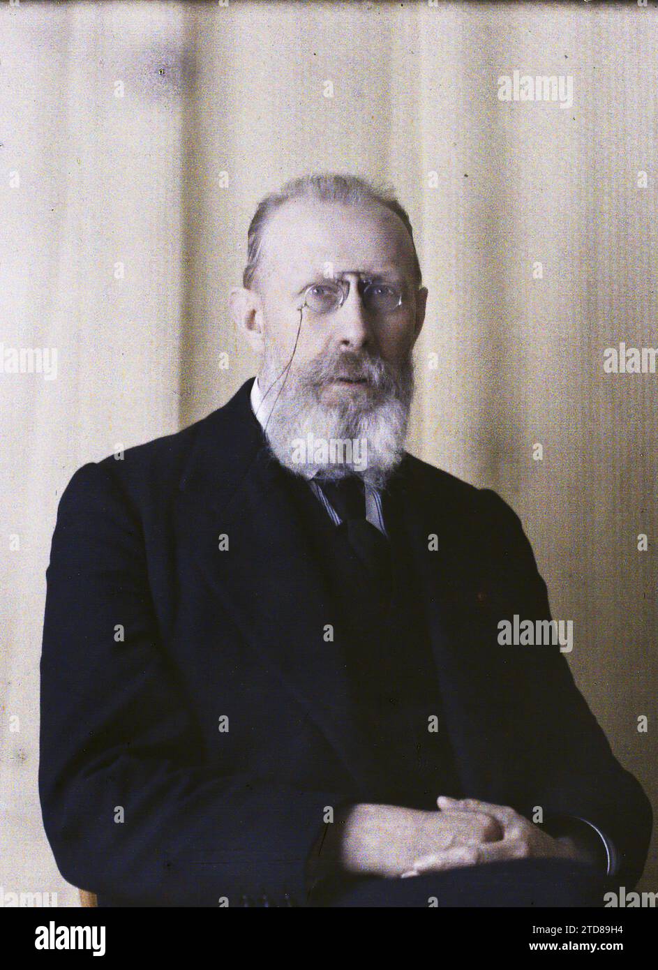 Portrait mr appel hi-res stock photography and images - Alamy