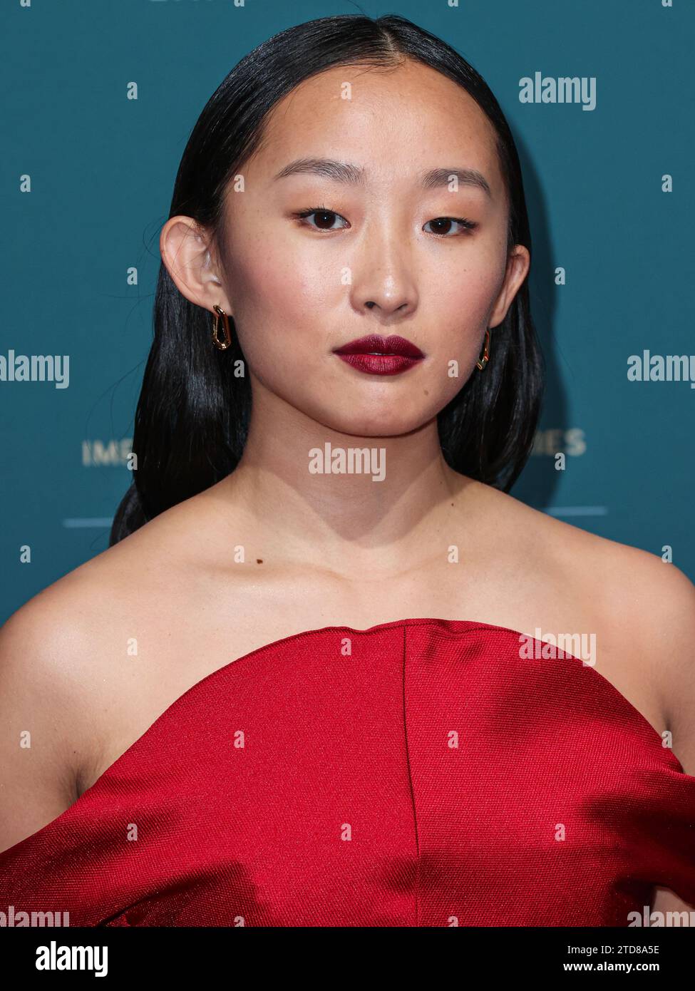 BEVERLY HILLS, LOS ANGELES, CALIFORNIA, USA - DECEMBER 16: Actress Ji ...